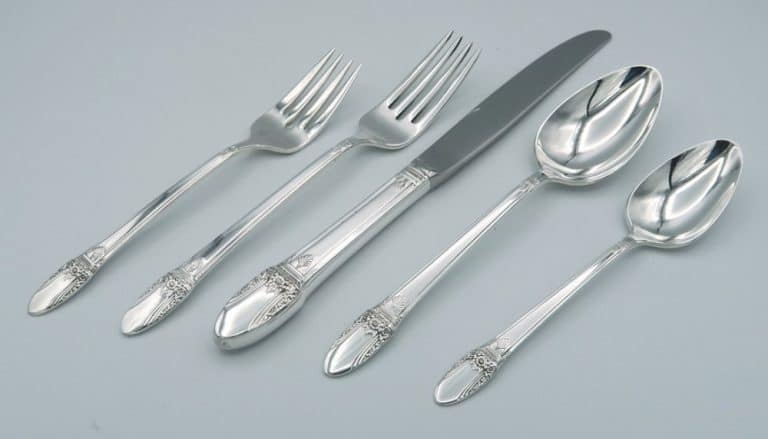 1847 Rogers Bros Silverware Value (Is It Worth Collecting?) - Future ...