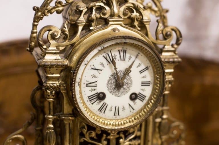 Antique Grandfather Clocks: How to Identify and Value Them? - Future ...