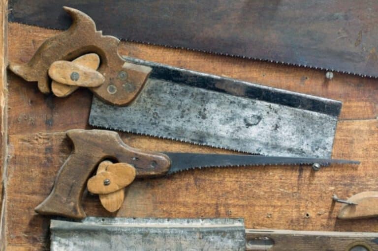 Antique Crosscut Saws Identification (A Complete Guide) - Future Art Fair