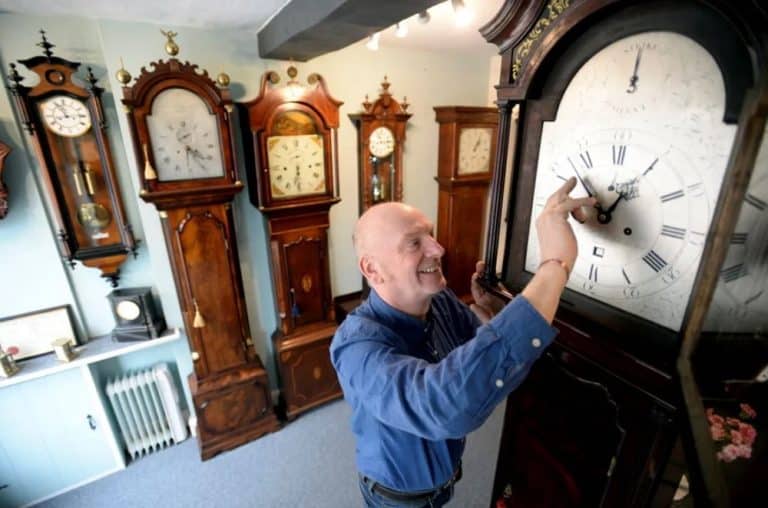 Antique Grandfather Clocks: How to Identify and Value Them? - Future ...